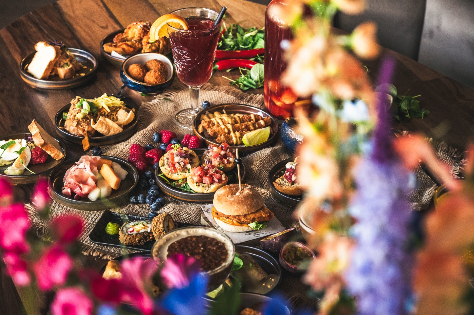 The Young Horeca Group opent Tres Tapasbar in Eindhoven - De ...