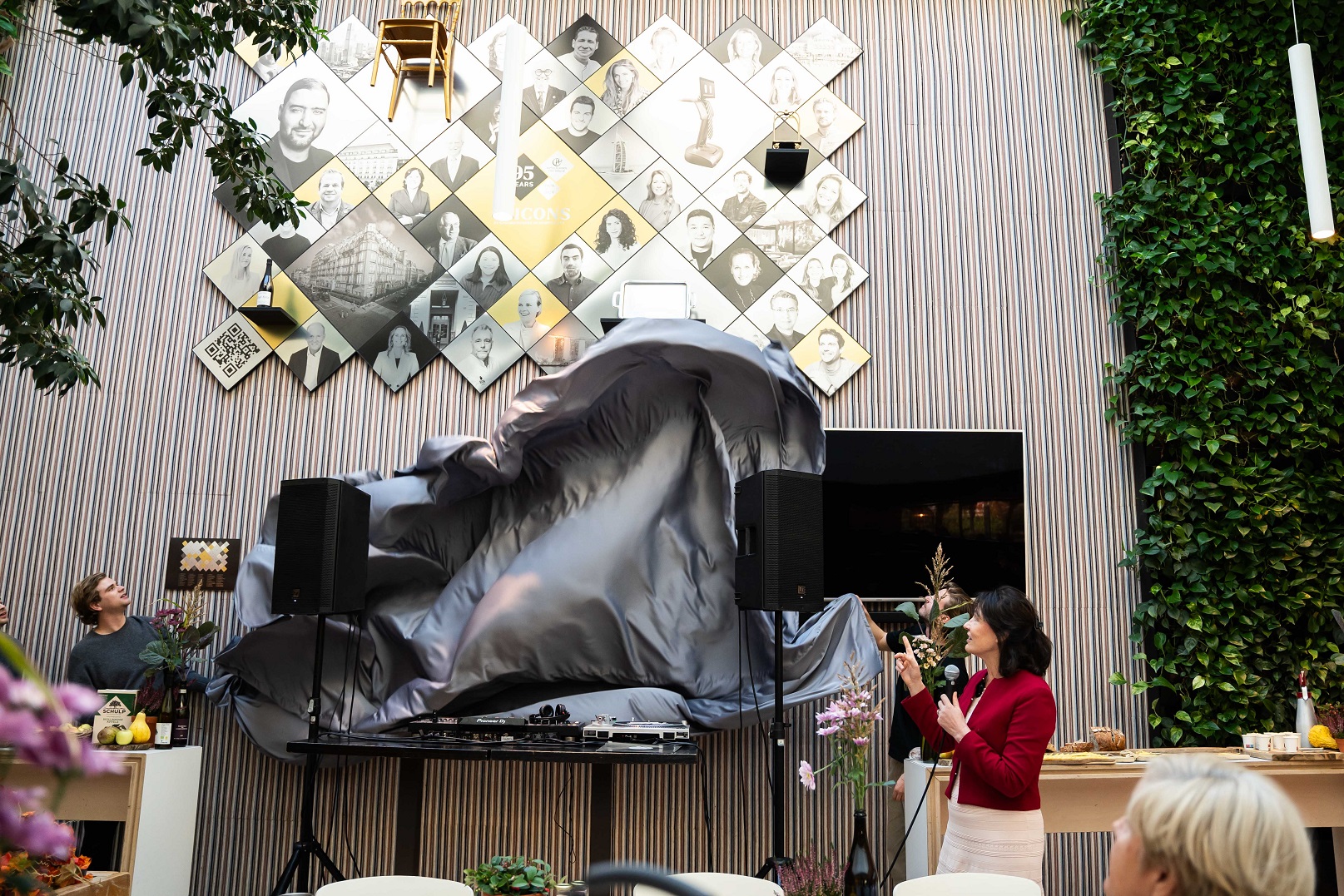 Onthulling meest uitzonderlijke hospitality-iconen: 95 HICONS voor 95 ...